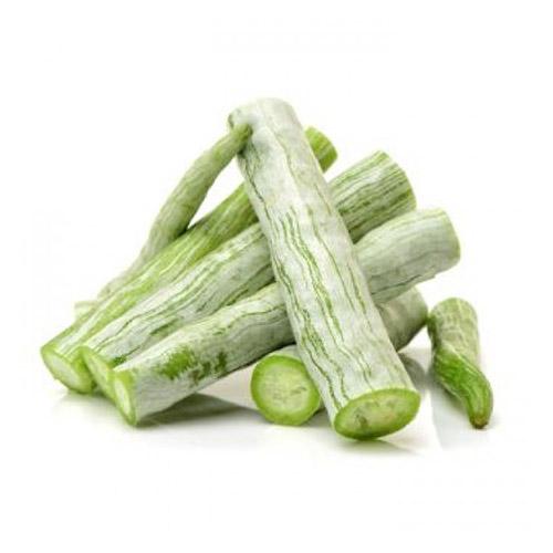 Buy Snake Gourd Pudalankai Long Parval 1Kg Online – Lakshmi Stores UK